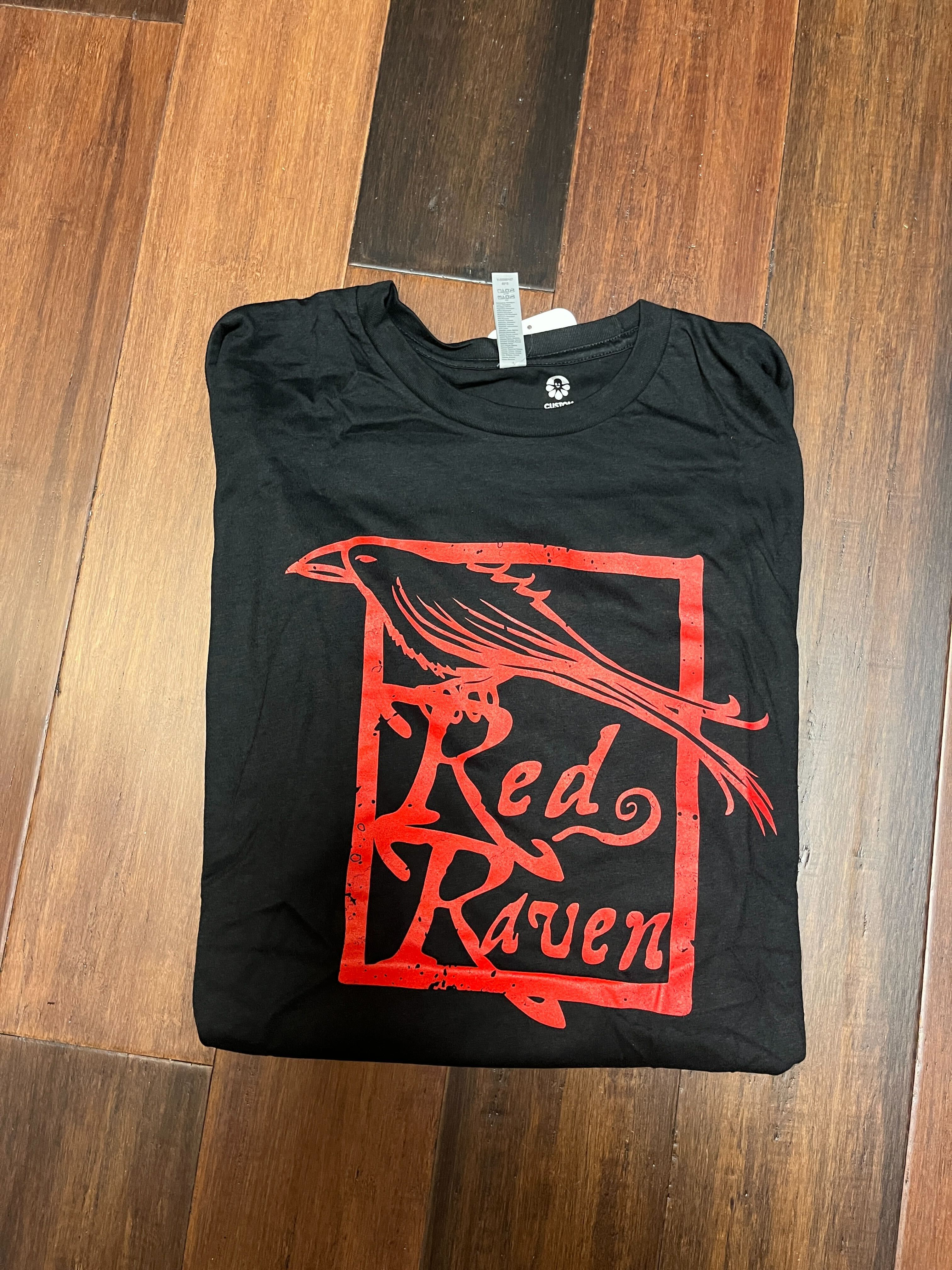 Red Raven T-shirt – Red Raven Board Games